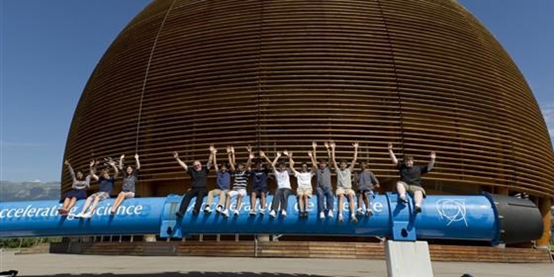 CERN - Επιστημονικό Πάρκο Πατρών - κλειστή εκδήλωση παρουσίασης ...